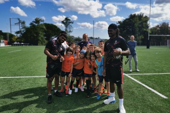 Flying Fijians land in Lormont as France embraces Rugby World Cup ...