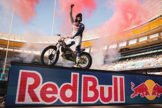 Red Bull gives wings to HSBC SVNS 2025 | World Rugby