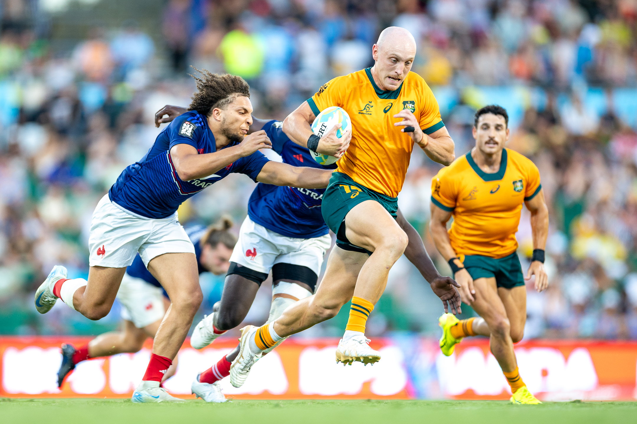 Hosts beat Olympic champions to set up huge finals day at HSBC SVNS Perth